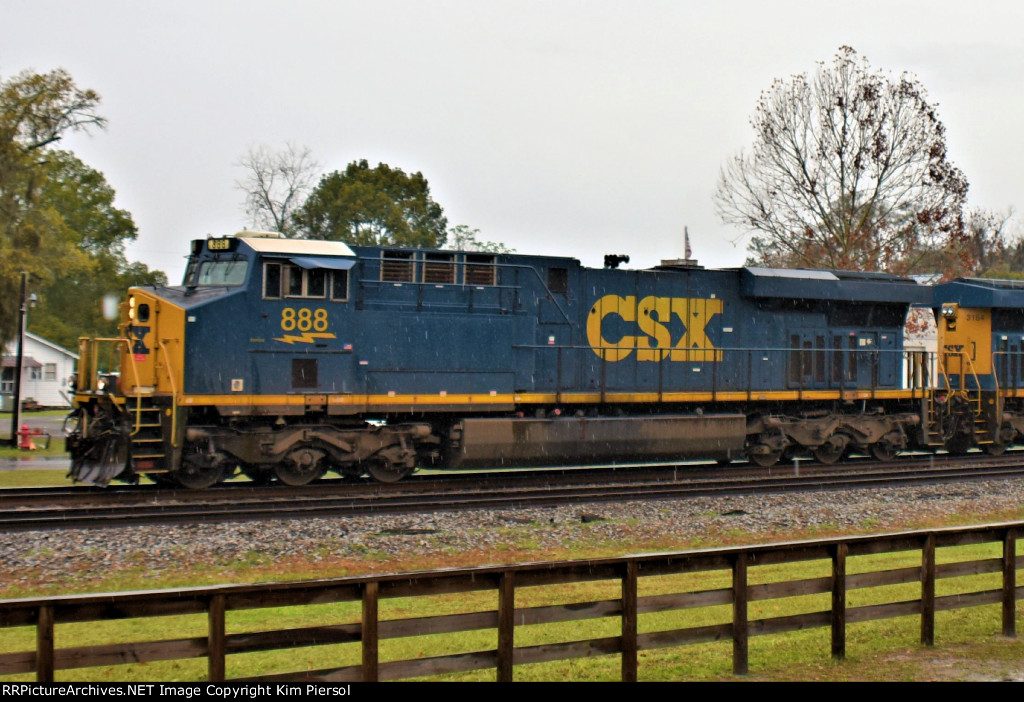 CSX 888